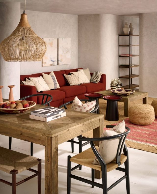 Cómo Decorar un Salón con Sofá Rojo (+40 Ideas) ️