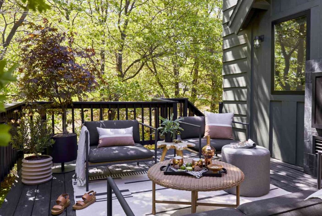 Cómo Decorar Un Patio Exterior con Poco Dinero ️